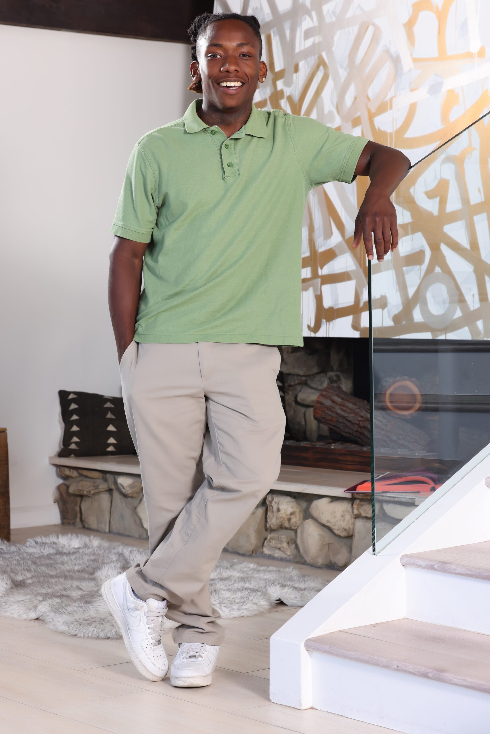 Mighty Dee of Hussie Models